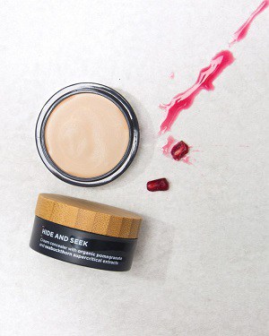 10 Best Organic Concealers in 2022 — Loyal Organic